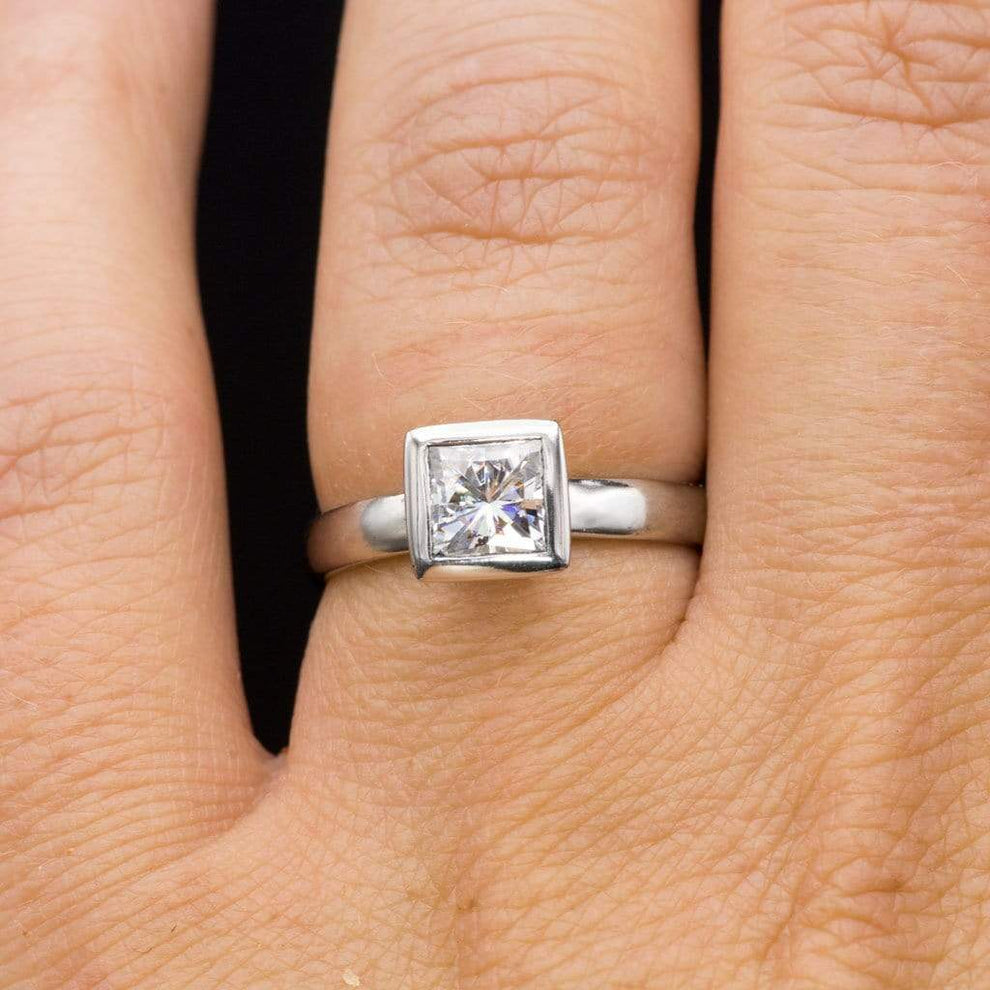 Princess Cut Moissanite Cutout Bezel Solitaire Engagement Ring – Nodeform